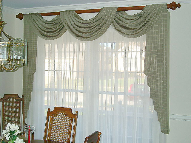 JEM Interiors - Photo Gallery - Swags & Draperies
